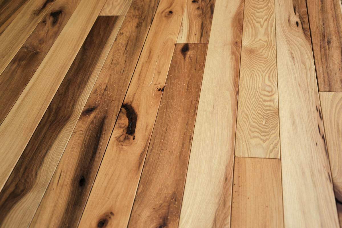 AMERICAN GOTHIC HICKORY | Reclaimed Wood Flooring & Paneling | Pioneer ...